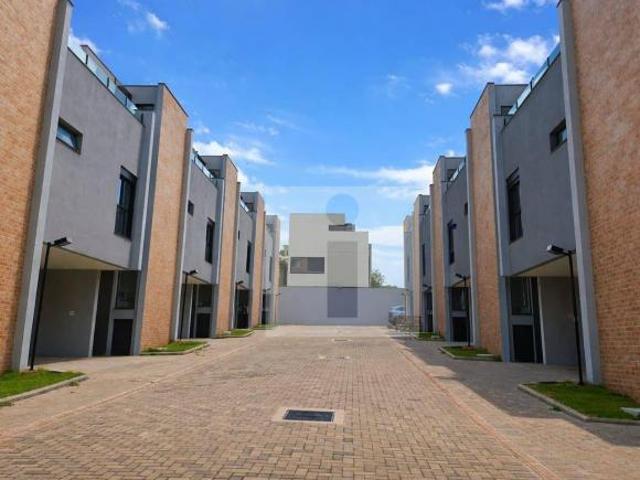 Casa em Condomínio à Venda com 3 Suítes e Rooftop na Chácara Primavera Campinas/SP
