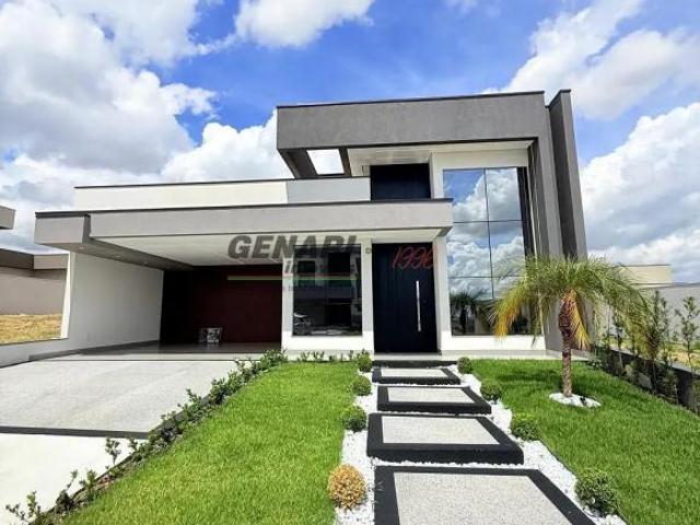 Casa em condomínio à Venda, com 3 suítes sendo um com closet e piscina Jardim Residencial Dona Maria