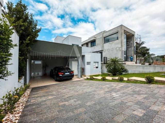 Casa em Condomínio á venda com 3 suítes Valville 1 Alphaville