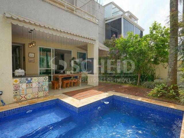 Casa em condomínio á venda com 04 suítes no bairro Alto da Boa Vista SP