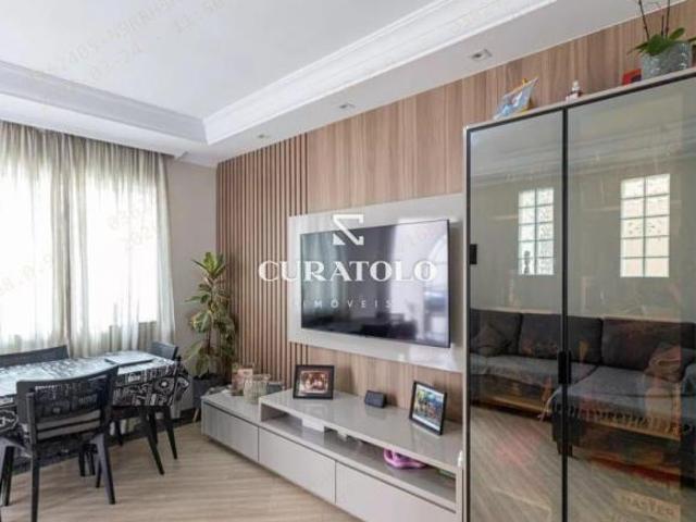 Casa em condomínio à venda com 180 m², 3 quartos e 2 vagas na Vila Laís, São Paulo