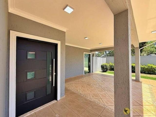 Casa em condomínio à venda, com 4 quartos sendo 2 suítes, 279 m², por R$ 1.700.000 Jardim Porta