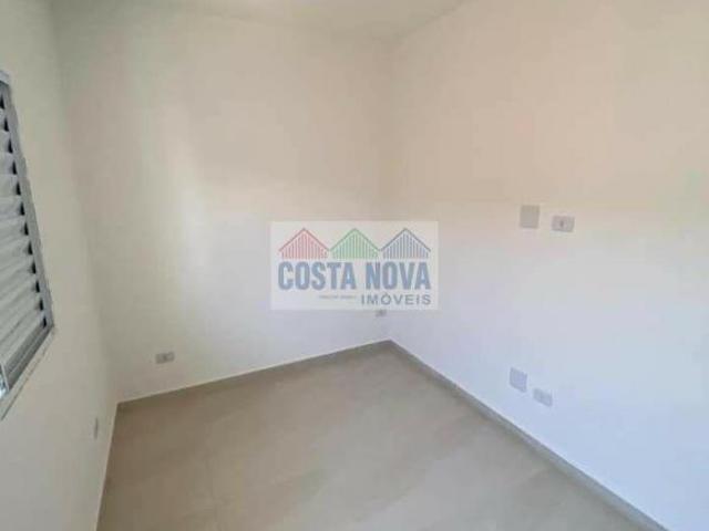 Casa em condomínio à venda com 57m², com 2 quartos, 1 sala, 2 banheiros e 1 vaga em Praia Grande