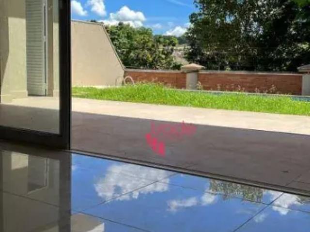Casa em Condomínio à Venda de 03 Quartos no Bairro Jardim Vista Bella em Ribeirão Preto com Piscina
