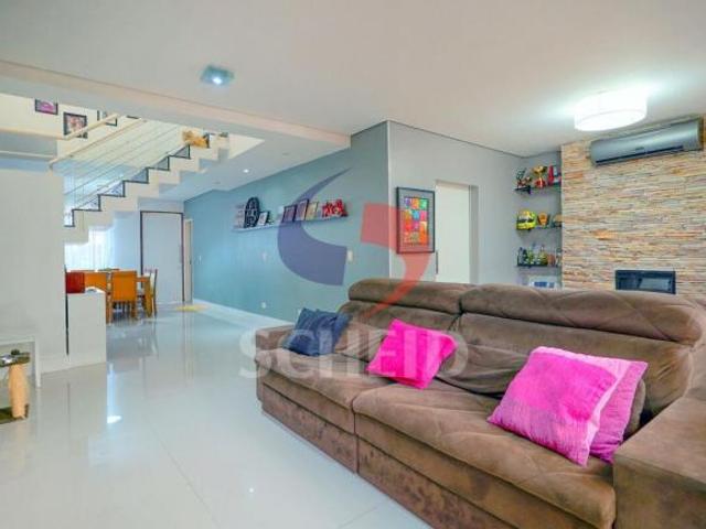Casa em condomínio a venda de 190,00m² útil, com 3 quartos e 3 vagas no Jardim Prudência