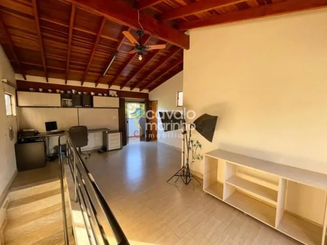 Casa em condomínio à venda de 4 quartos, 256m² Residencial Nova Aliança