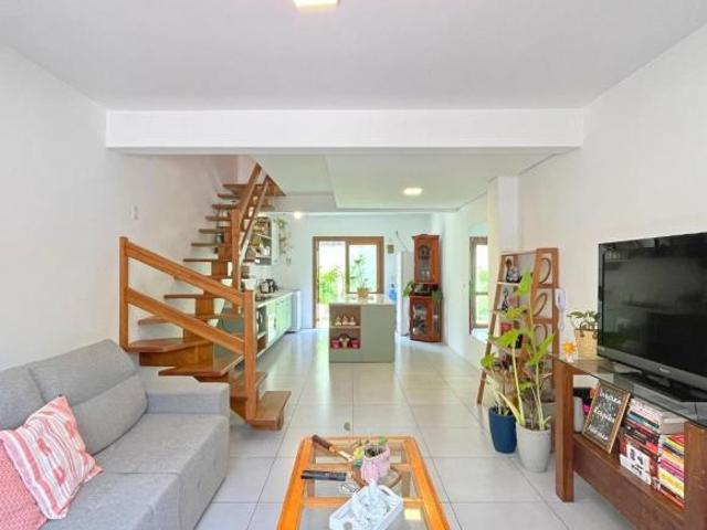 Casa em Condomínio à venda dois quartos, uma suíte, uma vaga bairro Teresópolis Porto Alegre