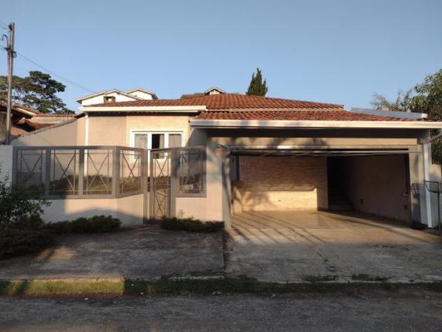 Casa em Condomínio à Venda em Vargem Grande Paulista: 3 quartos, 1 suíte, 3 salas, 2 banheiros, 2 va