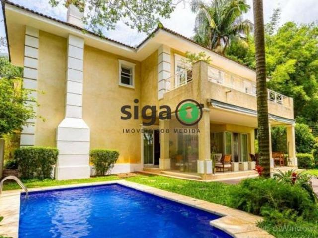 Casa em Condomínio a venda em Alto da Boa Vista com 4 quartos