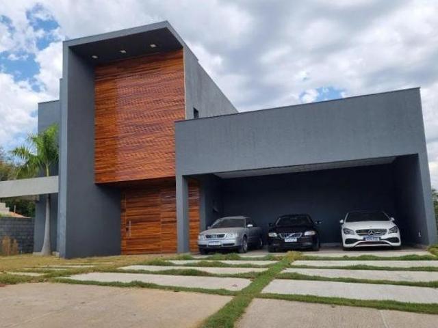 Casa em condomínio à venda em Aracoiaba da Serra SP: 4 quartos, 4 suítes, 2 salas, 5 banheiros, 4 va