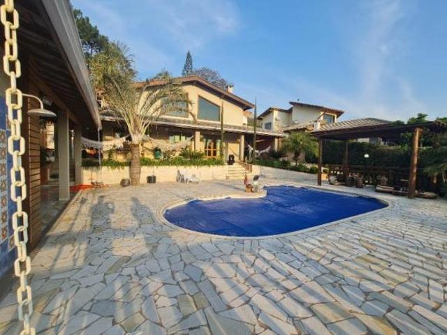 Casa em condomínio à venda em Atibaia SP, Condomínio Chácaras Pedra Grande: 4 suítes, 3 salas, 6 ban