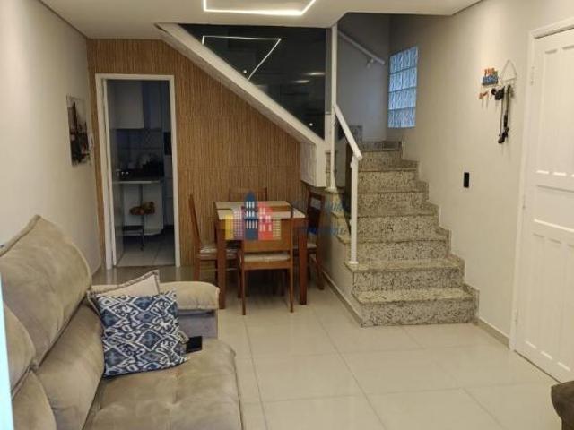 Casa em Condomínio à Venda em Barueri SP: 2 Quartos, 2 Salas, 2 Banheiros, 2 Vagas de Garagem e 106