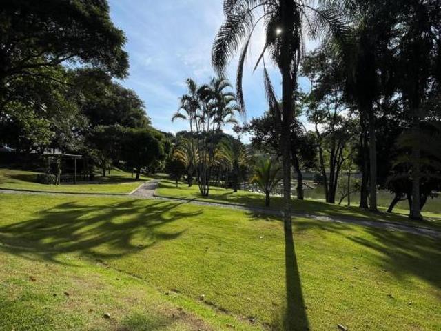 Casa em Condomínio à Venda em Bragança Paulista SP, Bairro Bom Retiro: 3 quartos, 1 suíte, 1 sala