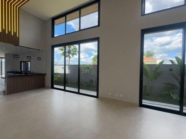 Casa em condomínio à Venda em Condomínio Mont Blanc, Sorocaba SP