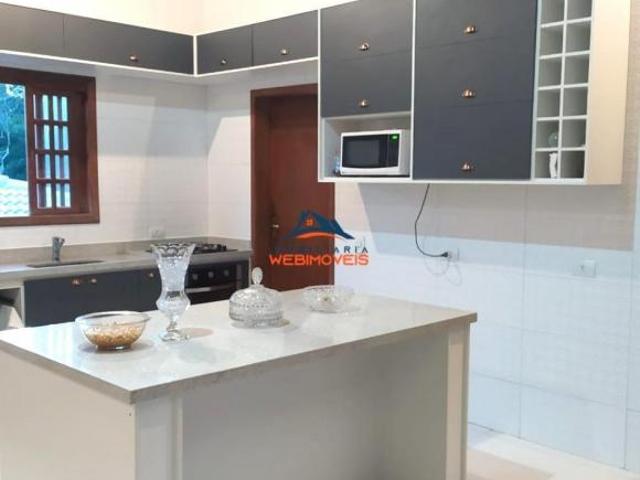 Casa em Condomínio à Venda em Cotia SP: 3 Quartos, 1 Suíte, 3 Salas, 3 Banheiros, 4 Vagas de Garagem