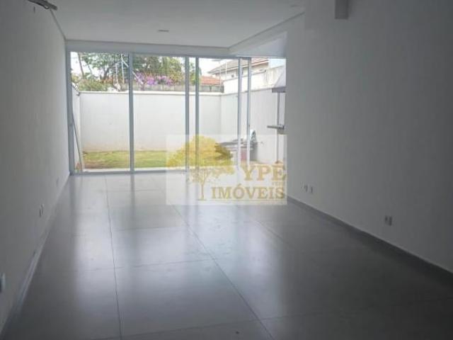 Casa em Condomínio à venda em Cotia SP, Jardim Semiramis: 3 quartos, 1 suíte, 1 sala, 3 banheiros, 2