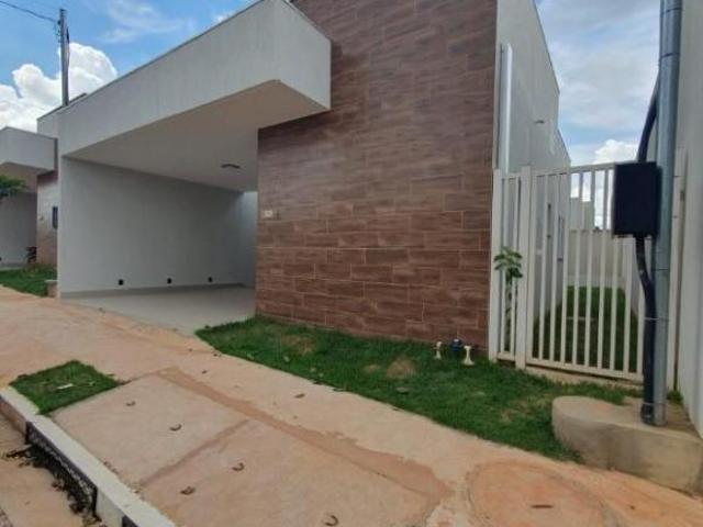 Casa em Condomínio à Venda em Cuiabá MT, Bairro Morada da Serra: 3 Quartos, 1 Suíte, 1 Sala, 2 Banhe