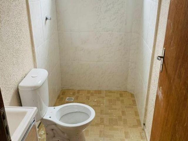 Casa em Condomínio à Venda em Embu das Artes SP: 3 Quartos, 1 Suíte, 2 Banheiros