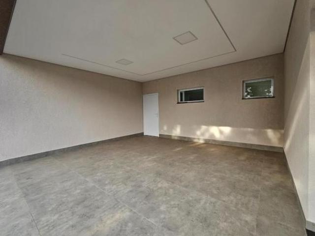 Casa em Condomínio à Venda em Hortolândia SP: 3 Quartos, 1 Suíte, 2 Salas, 2 Banheiros, 4 Vagas e 16