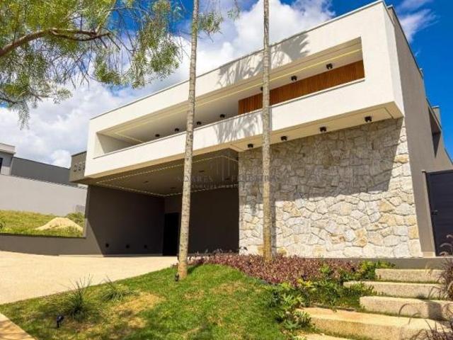 Casa em Condomínio à Venda em Indaiatuba SP no Jardim Residencial Helvétia Park II: 4 Quartos, 3 Suí