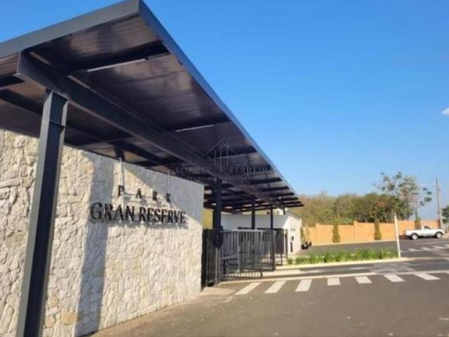 Casa em condomínio à venda em Indaiatuba SP com 228m² no bairro Loteamento Park Gran Reserve. Venha