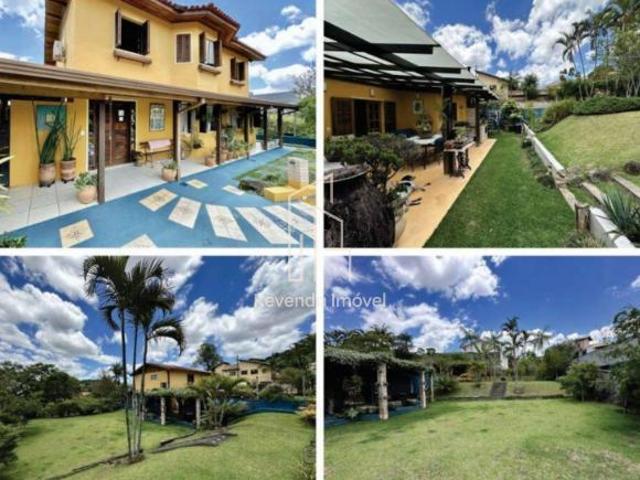 Casa em Condomínio à Venda em Jandira SP, Bairro Nova Higienópolis: 3 Quartos, 1 Suíte, 3 Banheiros