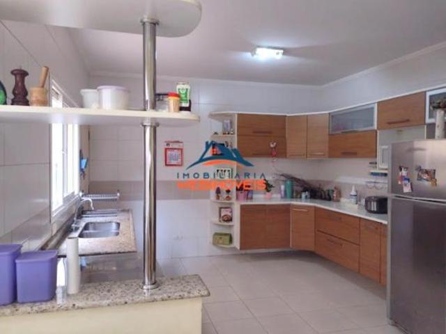 Casa em condomínio à venda em Jandira SP, Parque Nova Jandira: 3 quartos, 1 suíte, 2 salas, 5 banhei