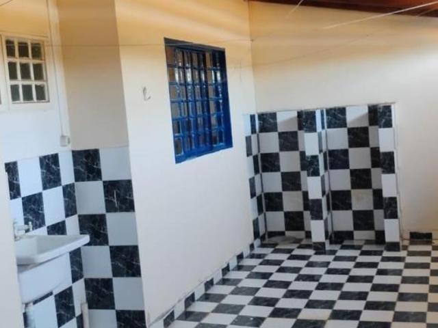 Casa em Condomínio à Venda em Luziânia GO, Parque Alvorada III: 2 quartos, 1 banheiro, 1 vaga, 52m²