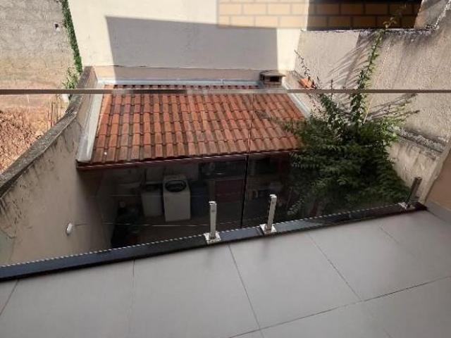 Casa em Condomínio à Venda em Morada dos Pássaros, Taboão da Serra SP: 3 Quartos, 1 Suíte, 2 Salas
