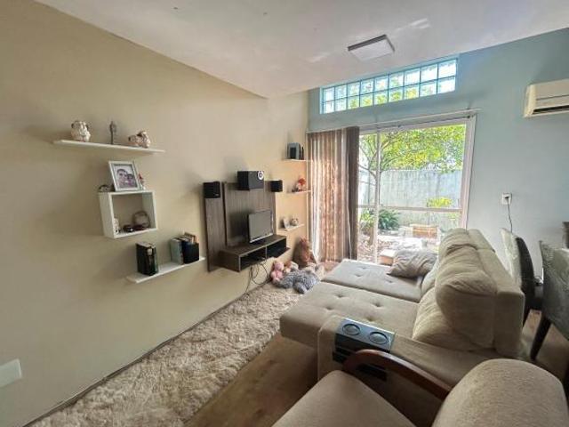 Casa em Condomínio à venda em Novo Hamburgo Excelente oportunidade!
