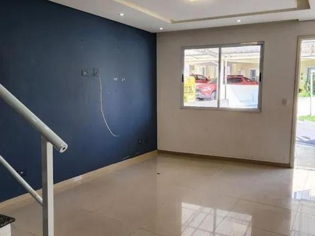 Casa em Condomínio à Venda em Outeiro de Passárgada, Cotia – 2 Suítes