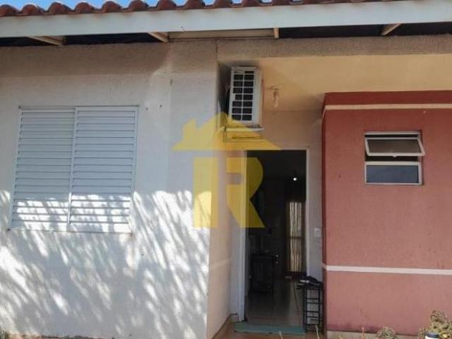 Casa em Condomínio à Venda em São José do Rio Preto SP: 2 Quartos, 2 Salas, 1 Banheiro, 1 Vaga de Ga