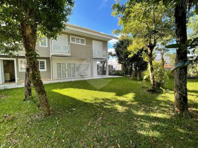Casa em Condomínio à Venda em Santa Felicidade,Curitiba