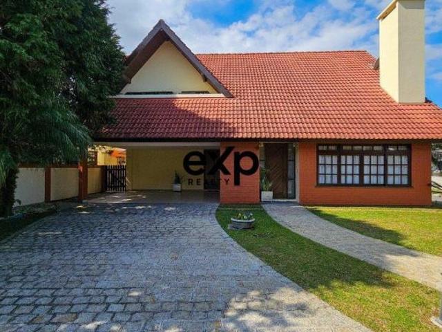 Casa em condomínio à venda em Santa Felicidade