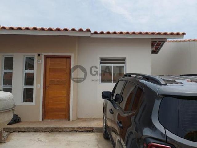 Casa em Condomínio à Venda em Sorocaba SP, 2 Quartos, 2 Salas, 1 Banheiro, 2 Vagas, 50 m² no Residen