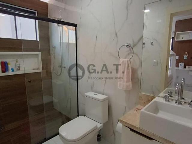 Casa em Condomínio à Venda em Sorocaba SP 3 Quartos, 3 Suítes, 4 Vagas Parque Santa Isabel 266