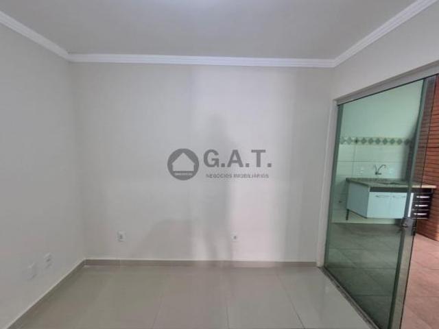 Casa em Condomínio à Venda em Sorocaba SP: 3 quartos, 2 suítes, 100m², Villa Del Rey, 2 vagas de gar