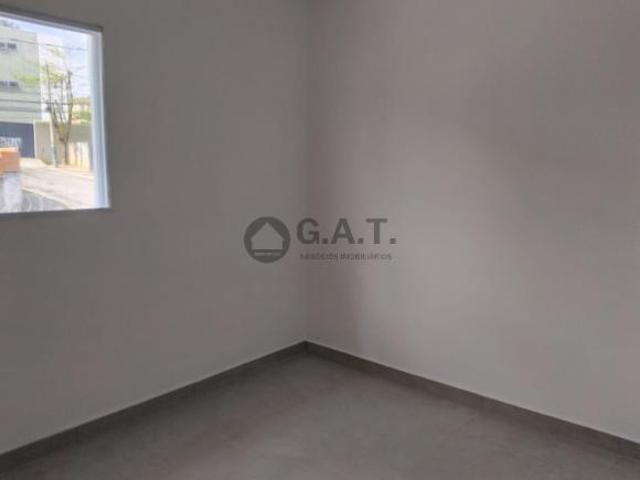 Casa em Condomínio à Venda em Sorocaba SP, Vila Colorau: 2 Quartos, 1 Sala, 1 Banheiro, 2 Vagas 80