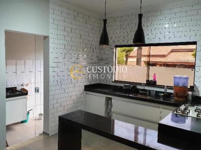 Casa em Condomínio à Venda em Sorocaba SP, Bairro Iporanga 3 Quartos, 1 Suíte, 2 Salas, 4 Banheiro