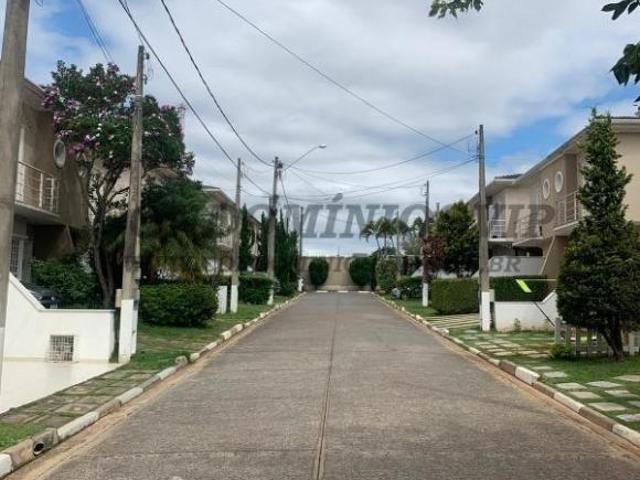 Casa em Condomínio à Venda em Sorocaba SP, Jardim Guadalajara 3 quartos, 1 suíte, 2 salas, 2 banhei