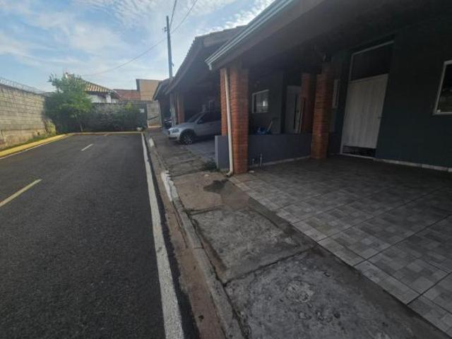 Casa em Condomínio à Venda em Sorocaba SP, Recreio dos Sorocabanos: 2 Quartos, 1 Suíte, 2 Salas, 2 B