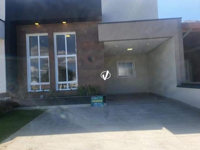CASA EM CONDOMÍNIO À VENDA LAGUNA PINDAMONHANGABA SP