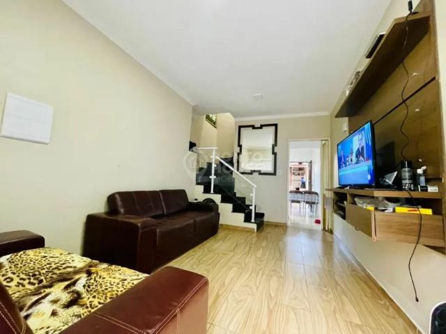 Casa em condomínio à venda na Vila Mariana perto ao metrô 03 dormitórios 1 vaga