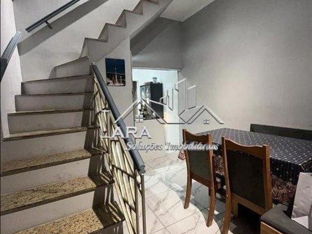 Casa em condomínio à venda na Vila Araguaia