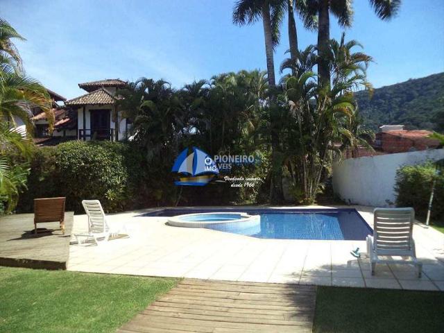 Casa em condomínio à venda na Barra do Sahy!