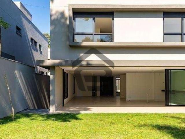 Casa em Condomínio à Venda na Chácara Santo Antônio