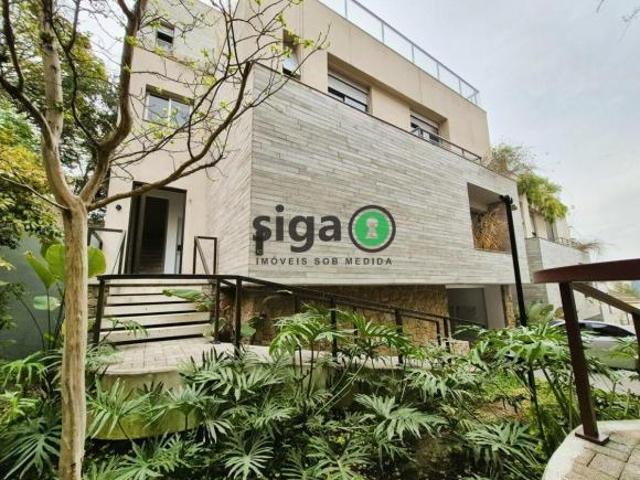 Casa em Condomínio a venda na Cidade Jardim com 4 quartos