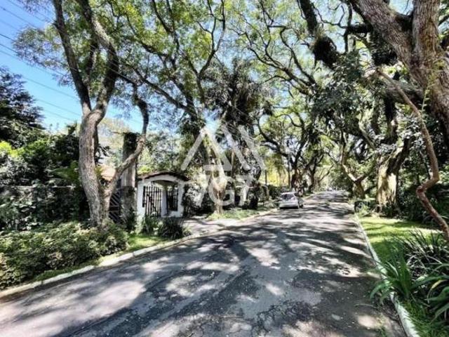 CASA EM CONDOMÍNIO À VENDA NA GRANJA VIANA