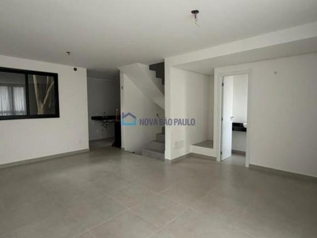 Casa em Condomínio à Venda na Klabin com 170m² | 3 Dormitórios | 1 Suíte 400m do