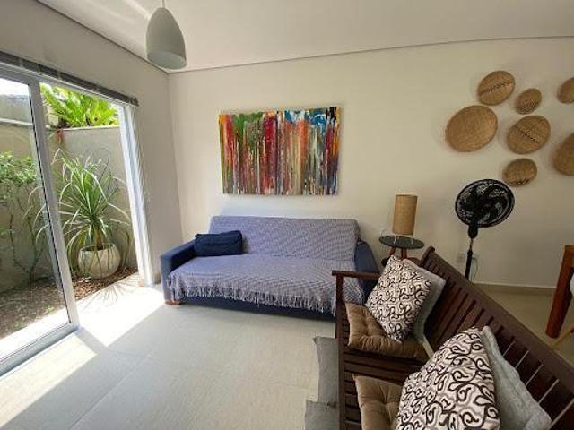 Casa em Condomínio à Venda na Praia de Juquehy | 3 Suítes | Piscina Privativa e Varanda Gourmet | Es